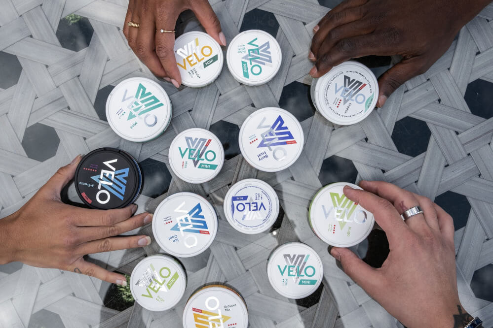 Can nicotine pouches be reused? | VELO Switzerland